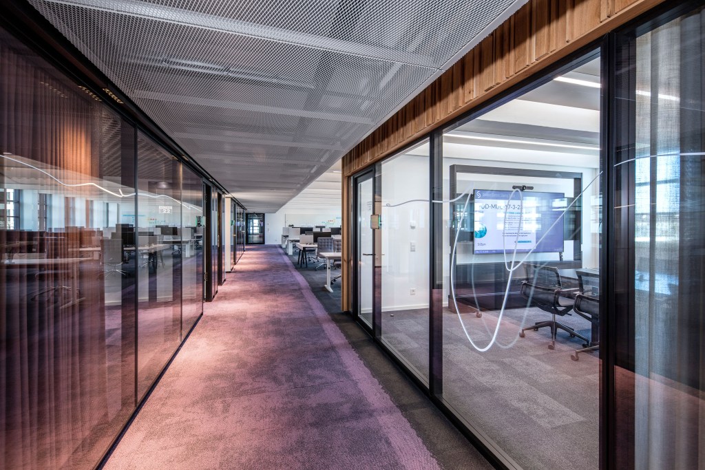 Accenture: Generative KI wird 40% der Mitarbeiterschaft freisetzen ...
